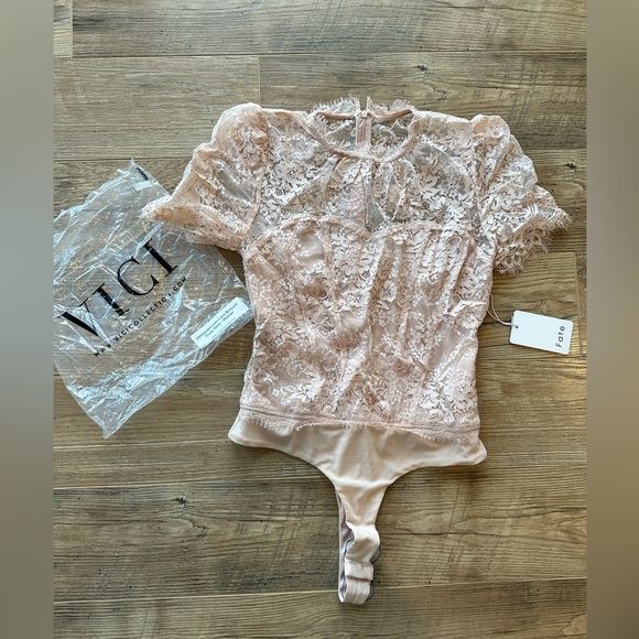 Fate | Tops | Nwt Vici Collection Love Lace Bodysuit | Poshmark